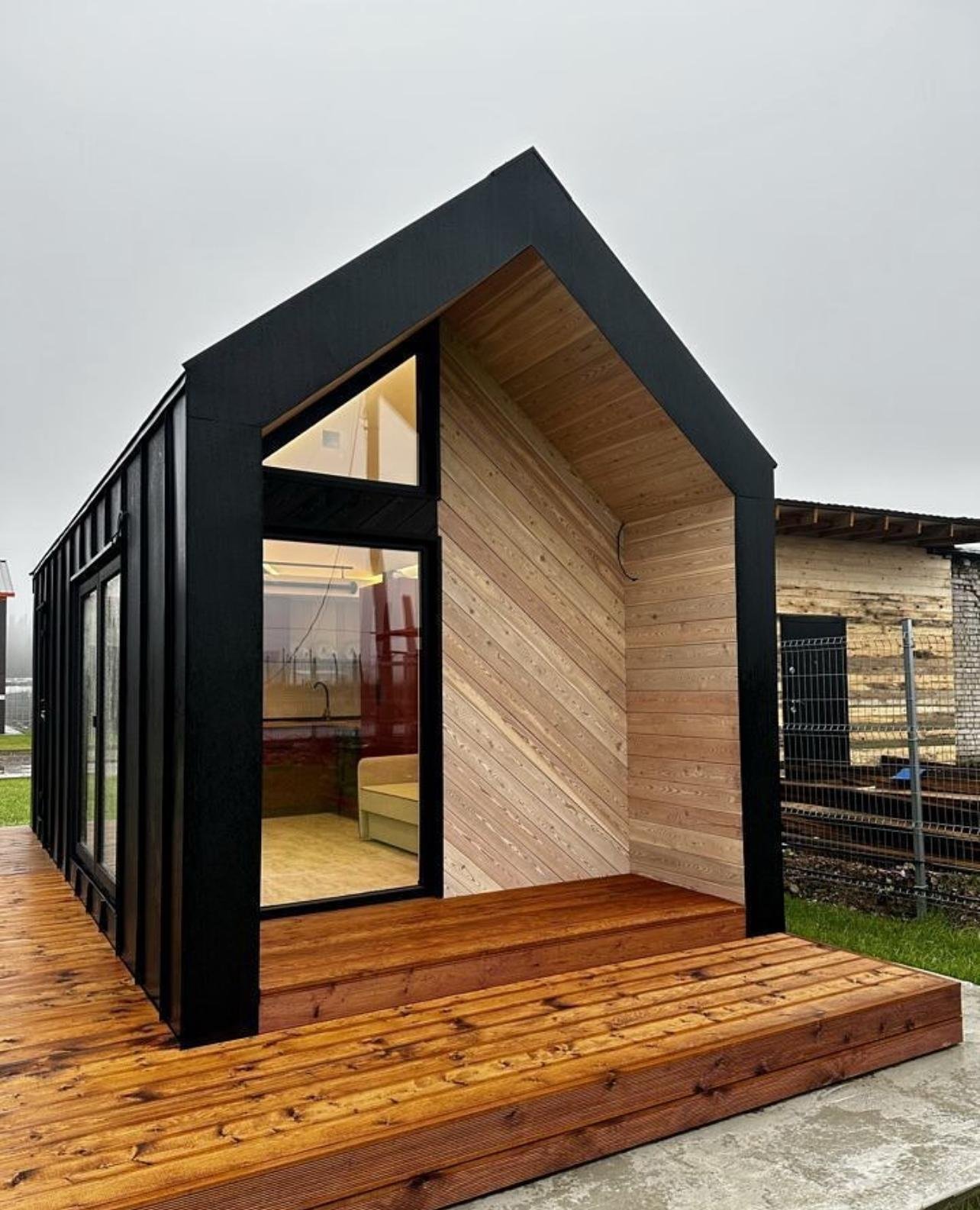 cosmowillytinyhomes.com